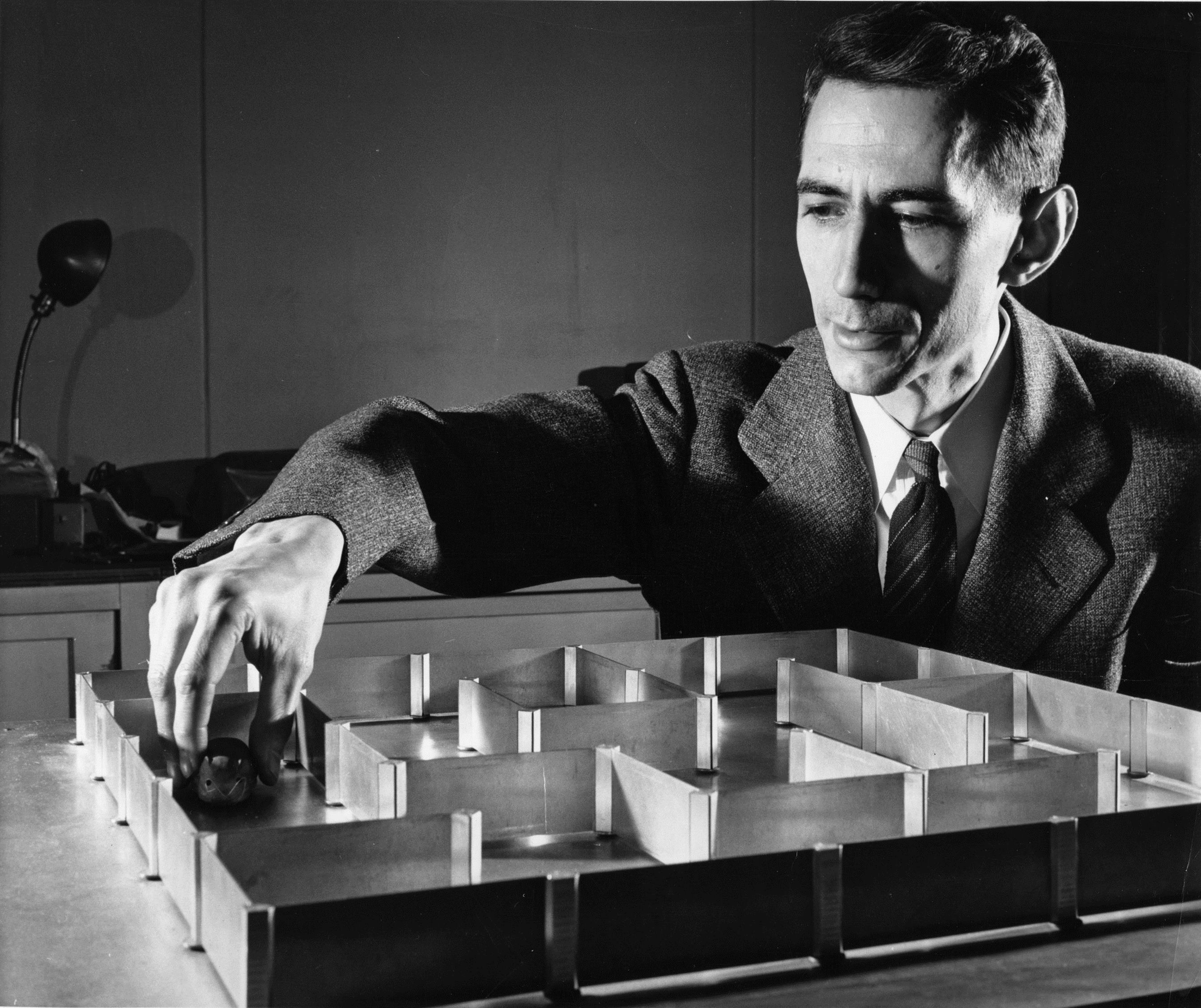 Claude Shannon Celebrated at IAS with Lecture by Sergio Verdú - Press ...